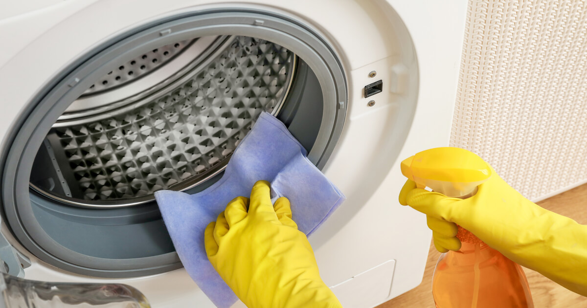 Why Does My Washing Machine Smell? - Landers Appliance